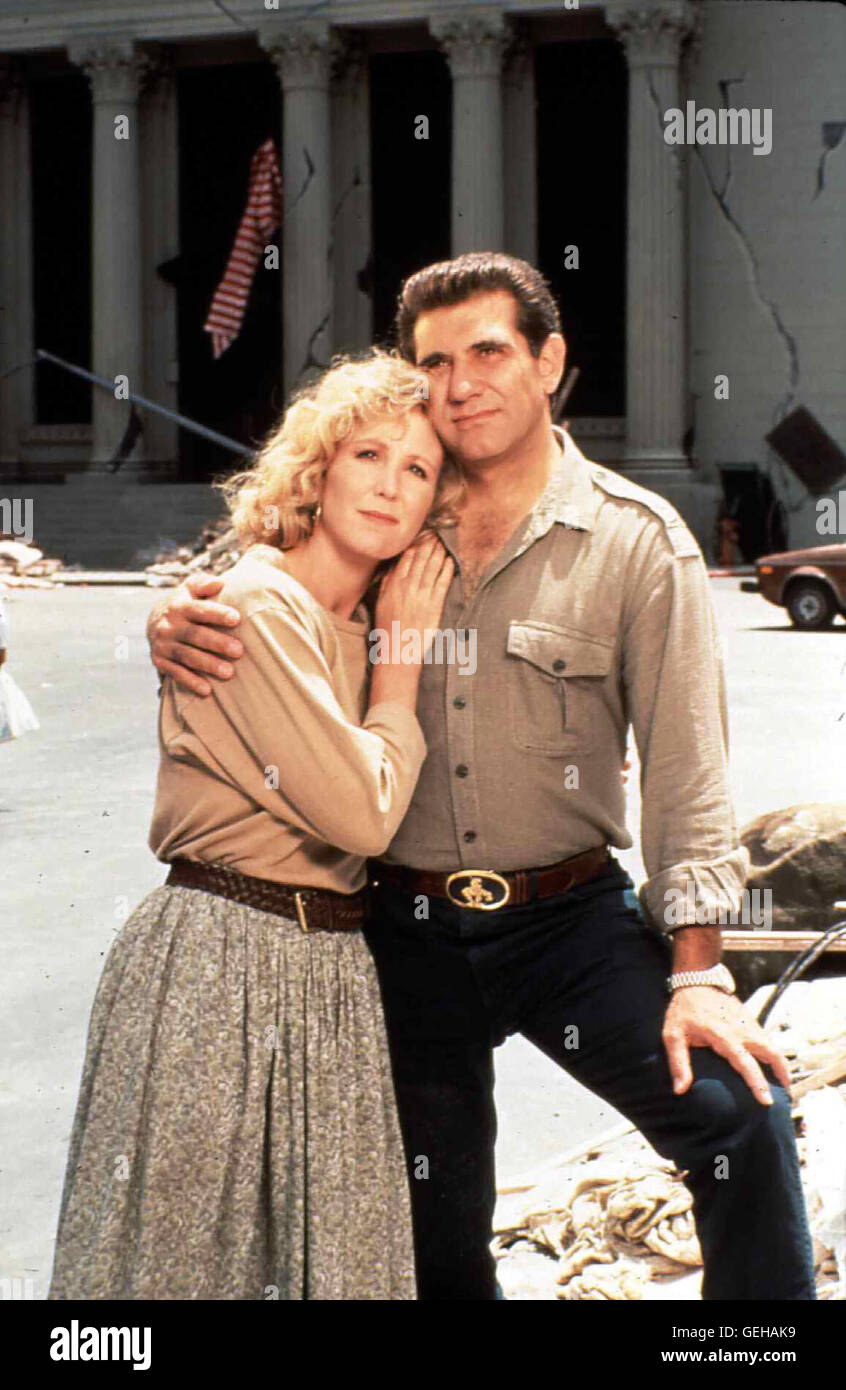 Joanna Kerns, Dan Lauria Claire (Joanna Kerns) und ihr Mann Steve (Dan Lauria) beschlieÃŸen ...