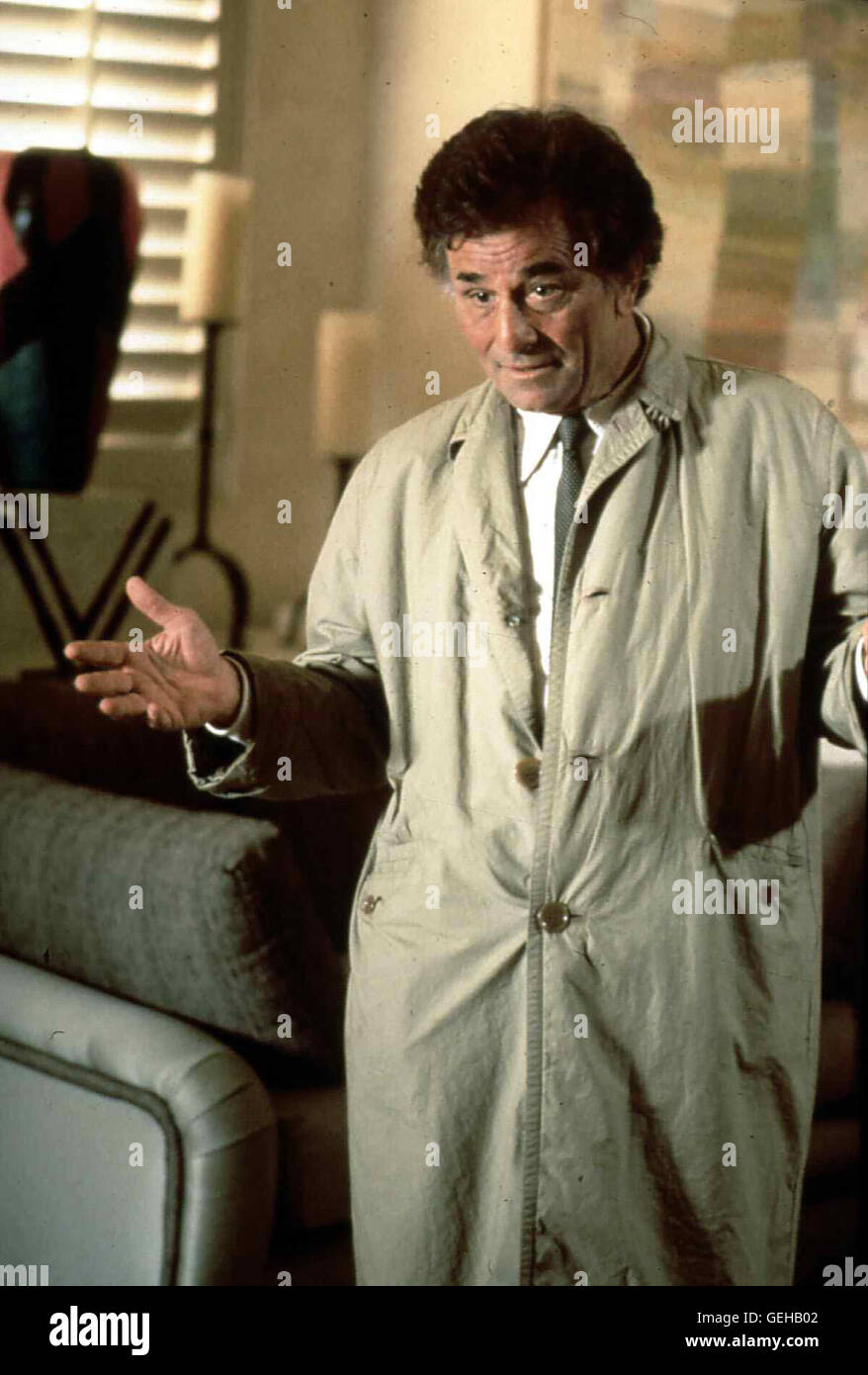 Peter Falk Columbo (Peter Falk) ist ratlos. Aber er findet eine neue ...