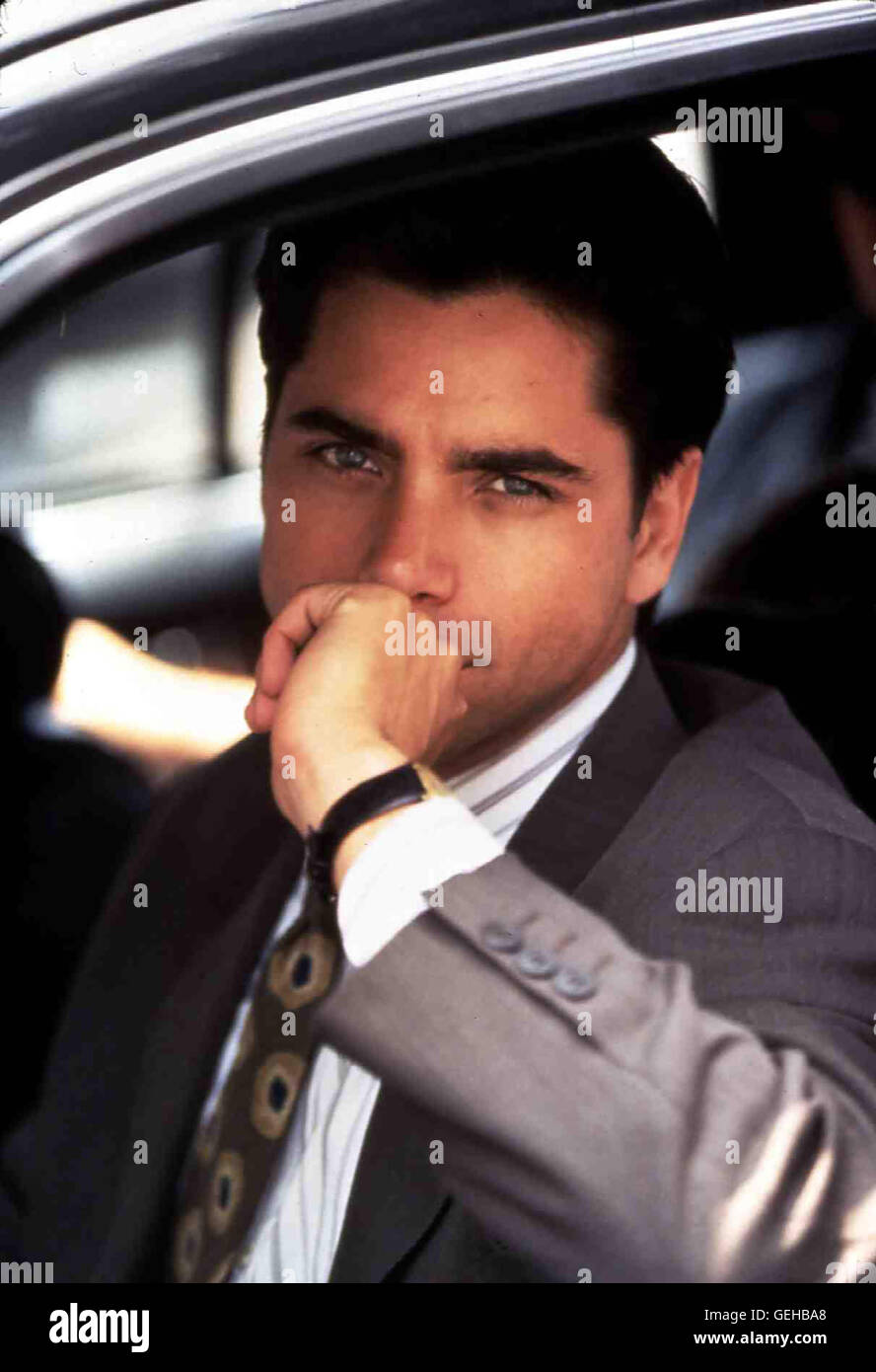 John Stamos Nick (John Stamos) arbeitet als V-Mann; ausserdem ist er in ...