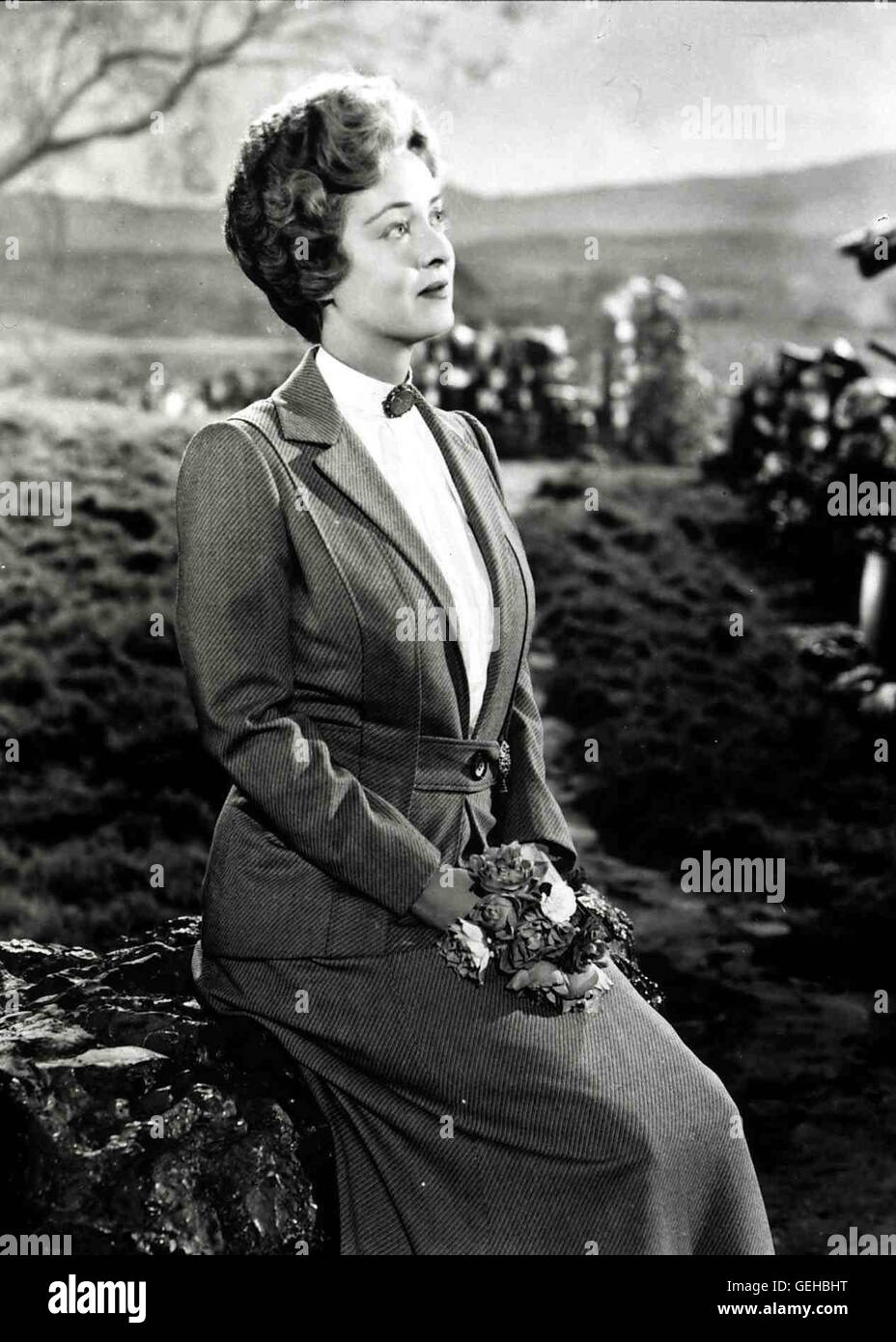 Bette Davis Als die Lehrerin Lilly Moffat (Bette Davis) 1895 ihren ...