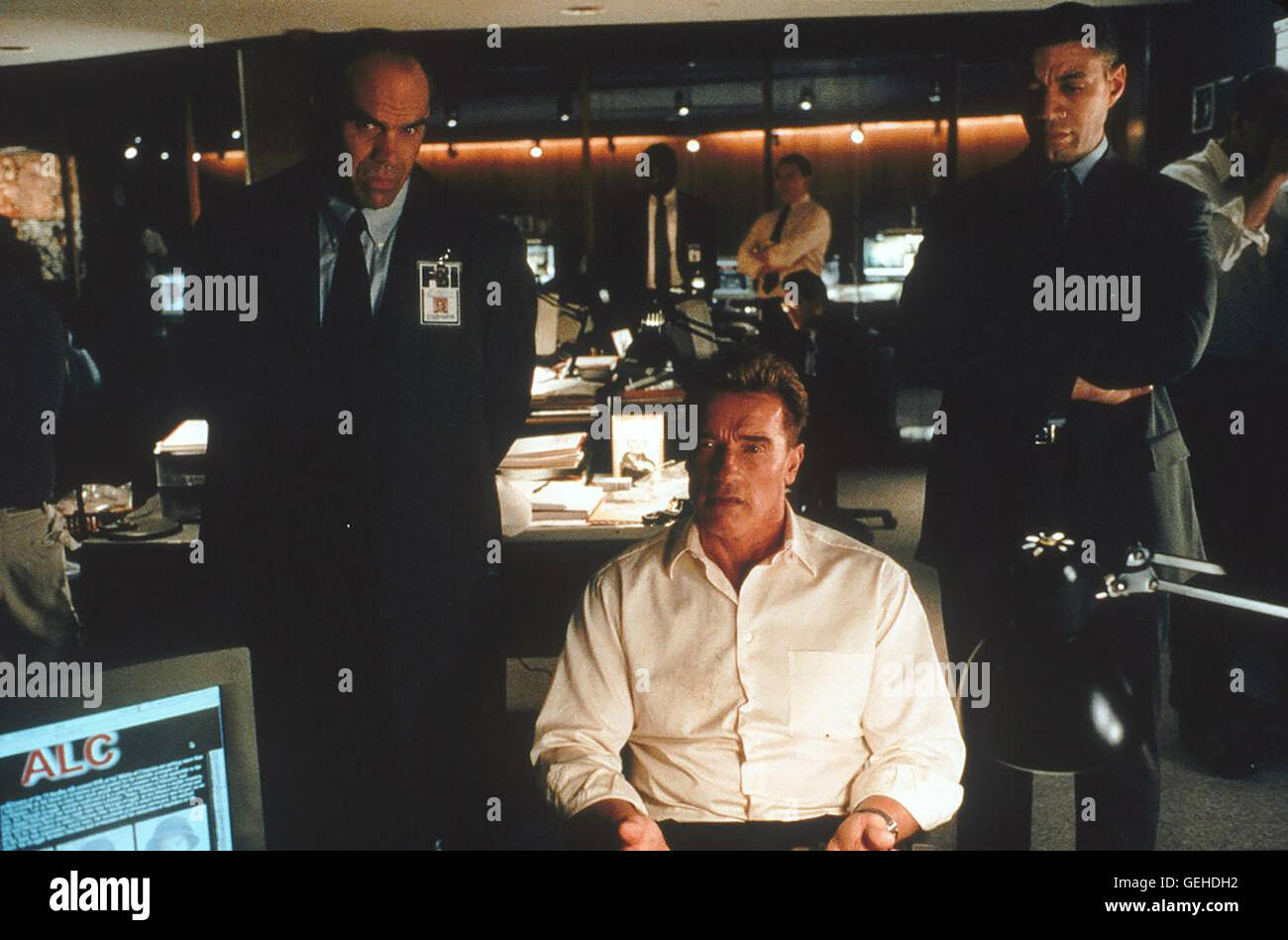Arnold Schwarzenegger *** Local Caption *** 2001, Collateral Damage, Collateral Damage - Zeit ...