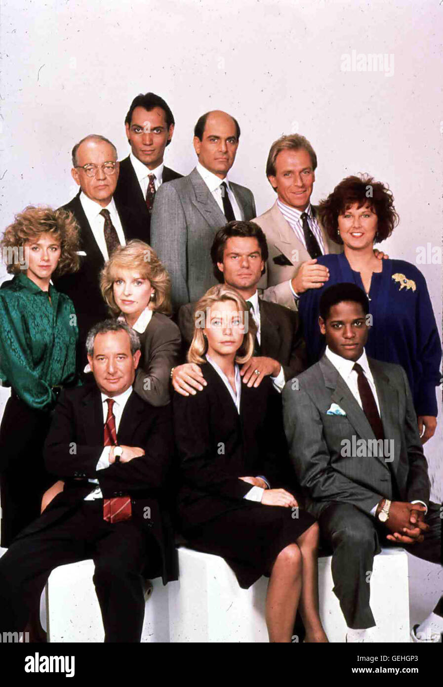 Clockwise v.l : Michele Greene, Richard Dysart, Jimmy Smits, Alan ...