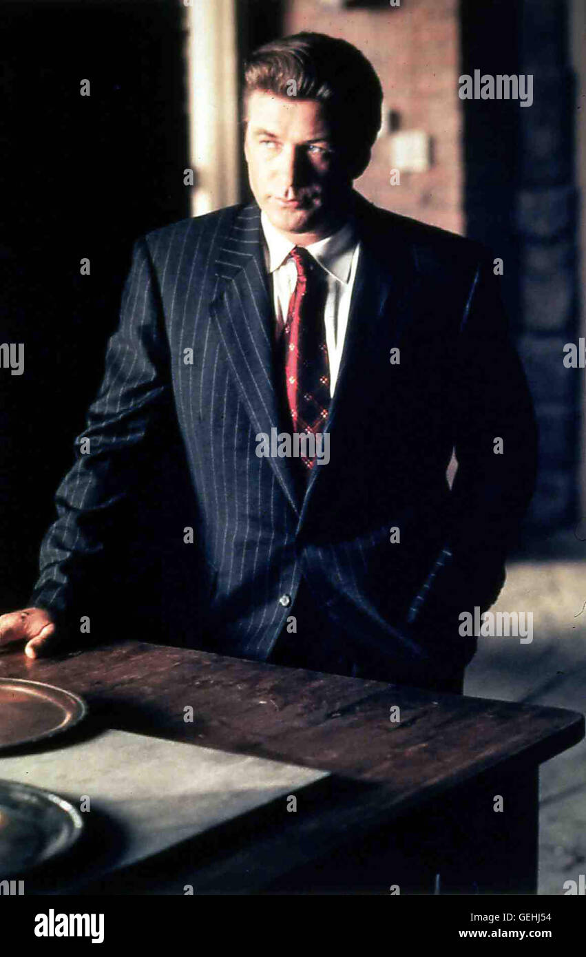 Alec Baldwin Als es Simon gelingt, einen militaerischen Geheimcode ...