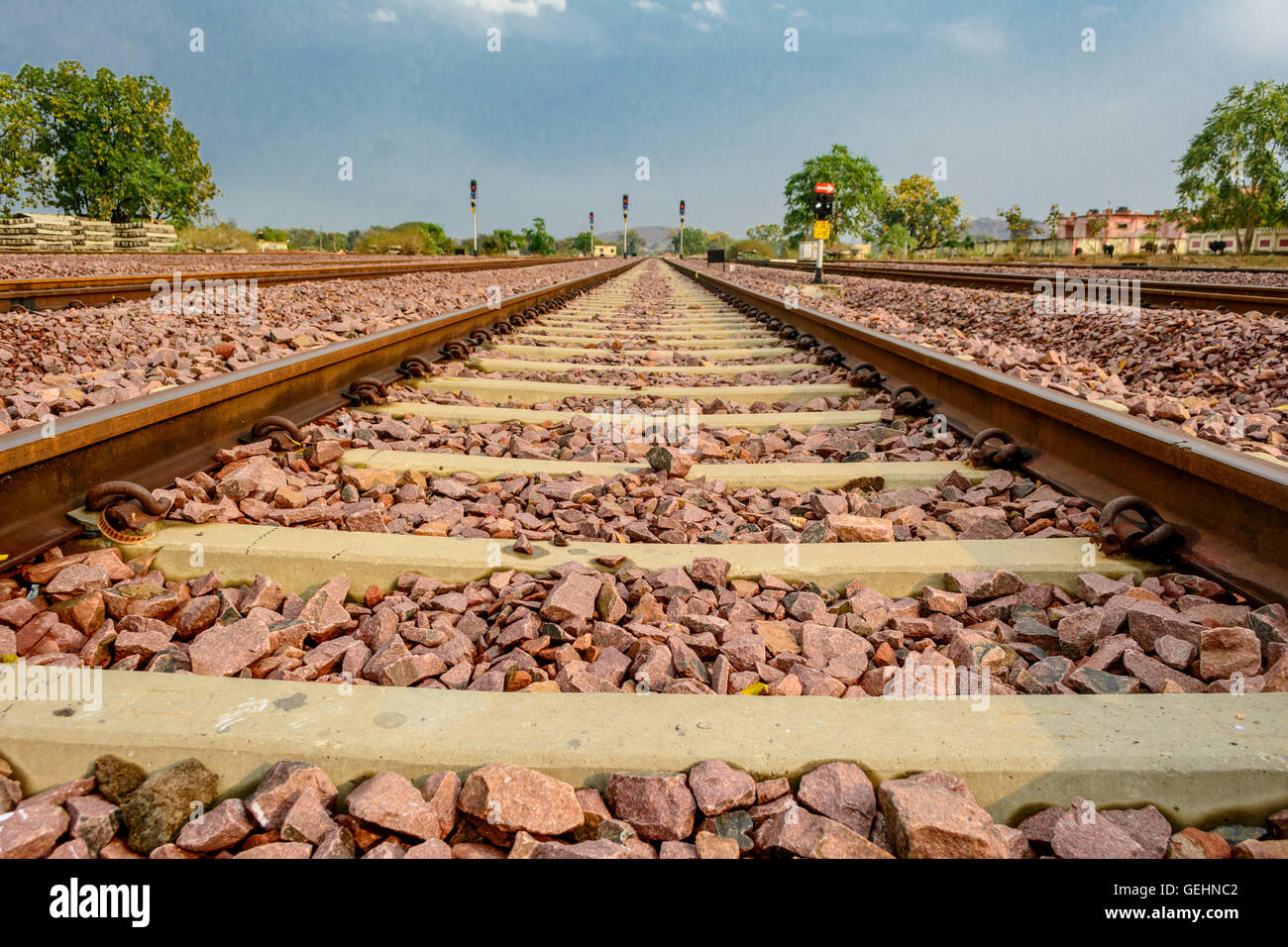 Parallel lines of track hi-res stock photography and images - Alamy