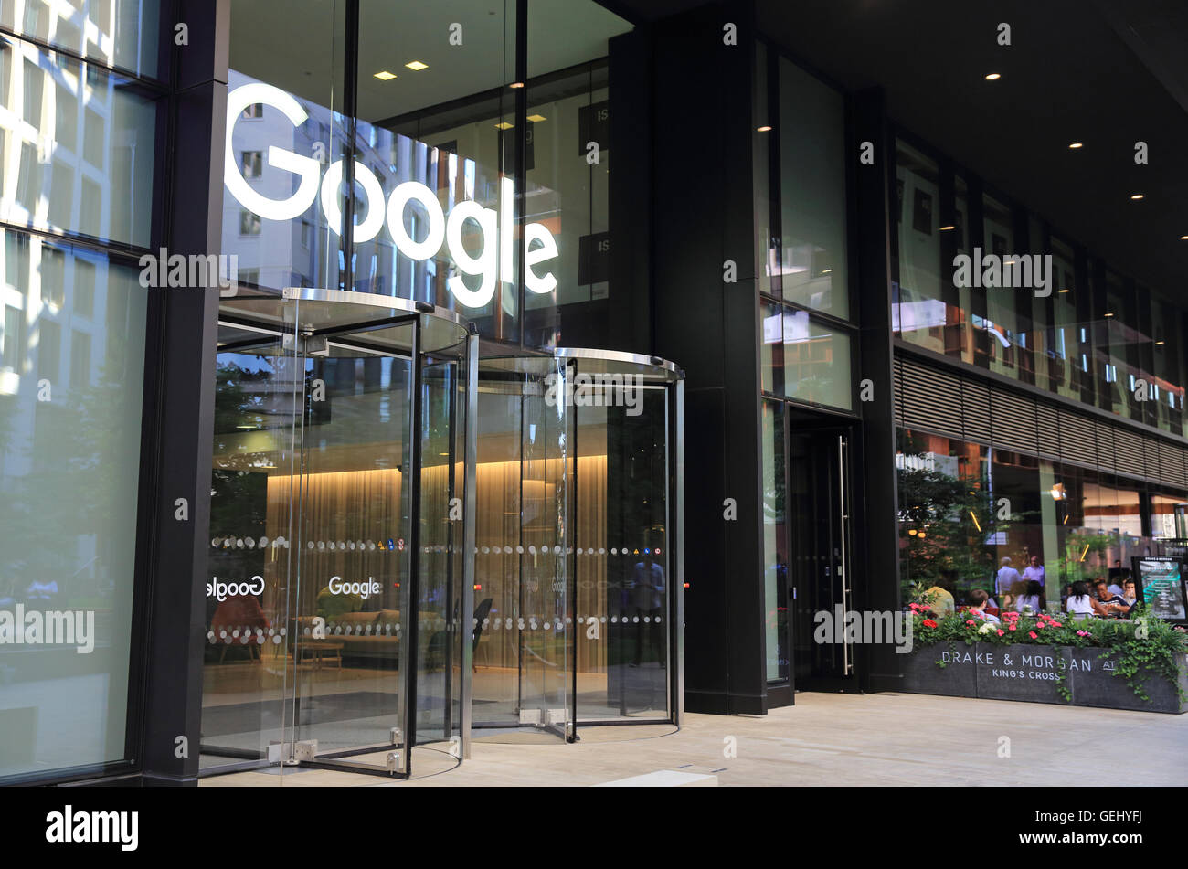 Google headquarters hi-res stock photography and images - Alamy