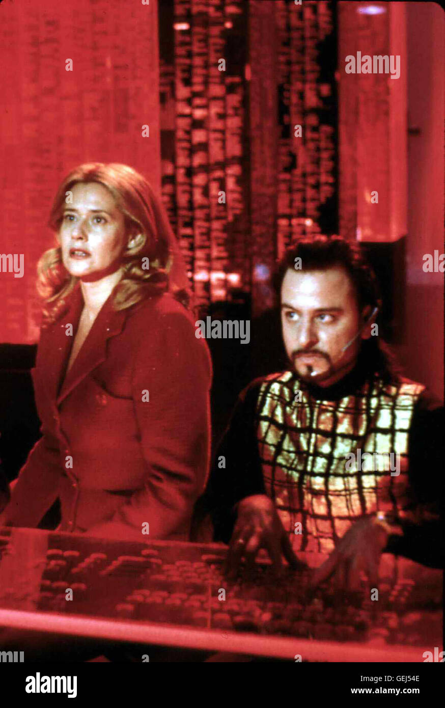 Margo (Lorraine Bracco), Eugene (Fisher Stevens) *** Local Caption ...