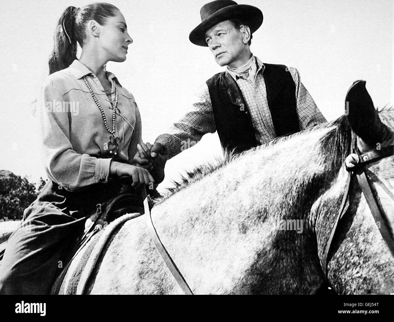 Viveca Lindfors, Joseph Cotten *** Local Caption *** 1956, Halliday ...