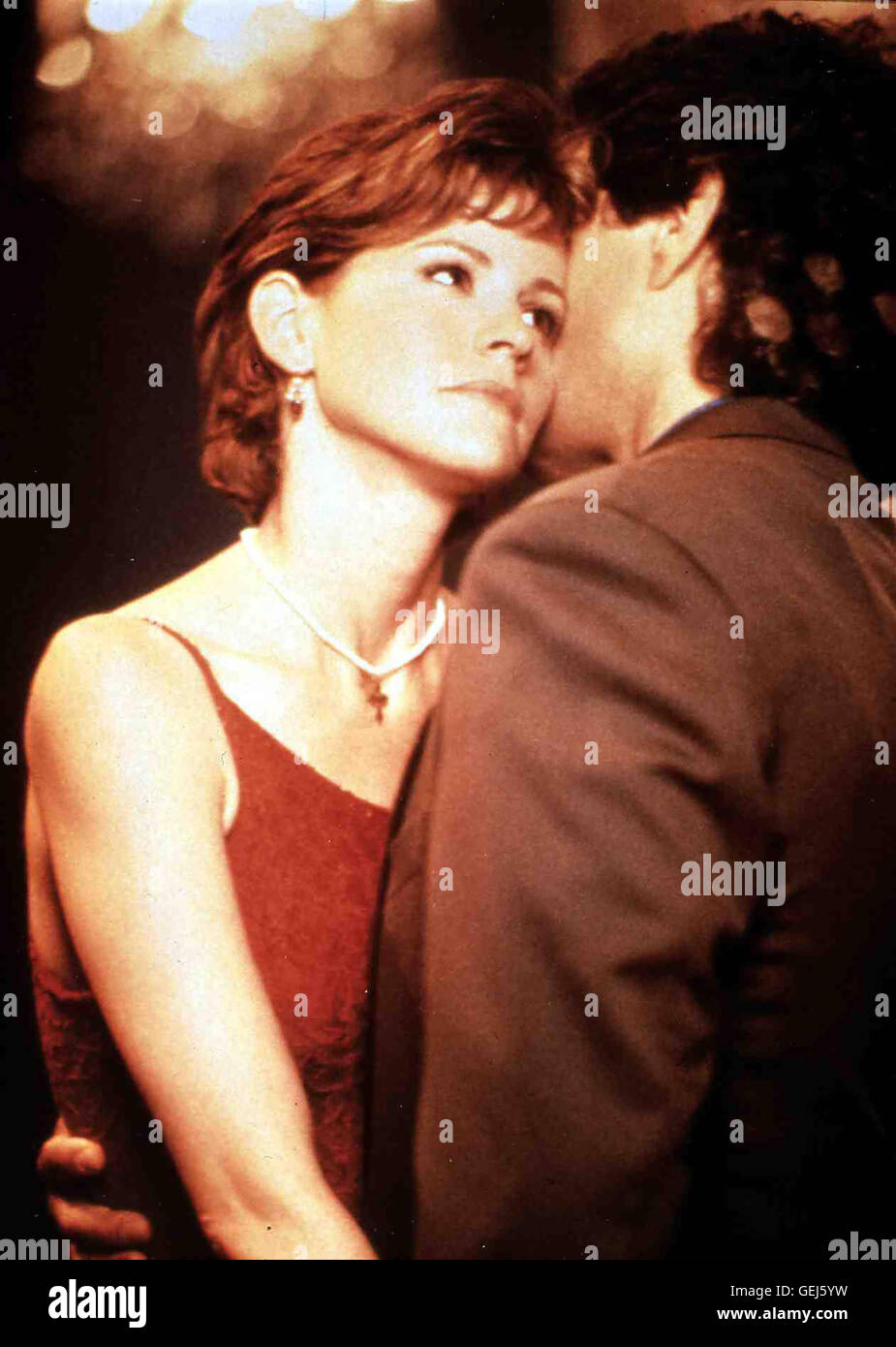 Ally Sheedy, A. Martinez Seit dem Tod ihrer Mutter lebt die ...