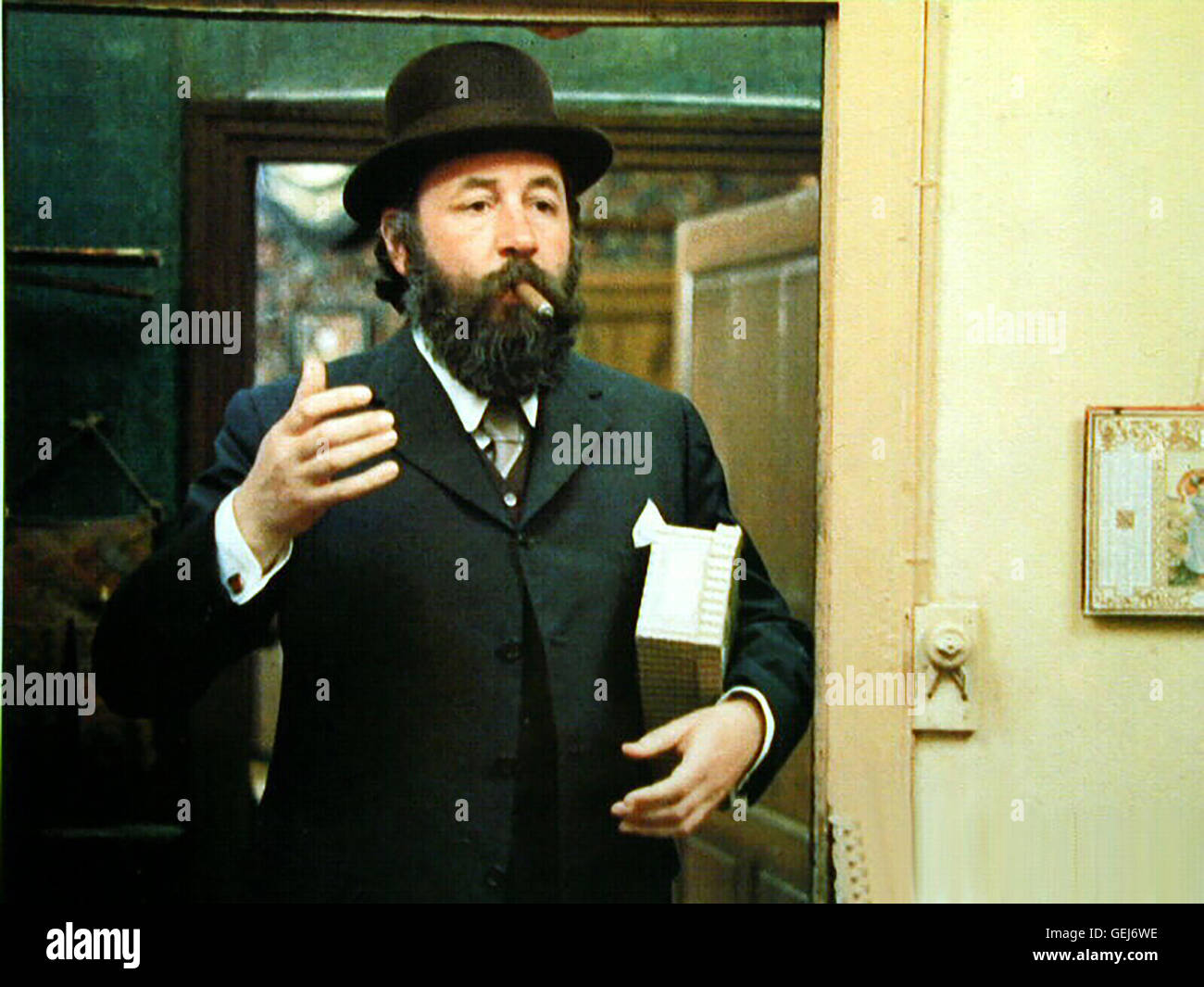 Philippe Noiret *** Local Caption *** 1972, Poil De Carotte ...