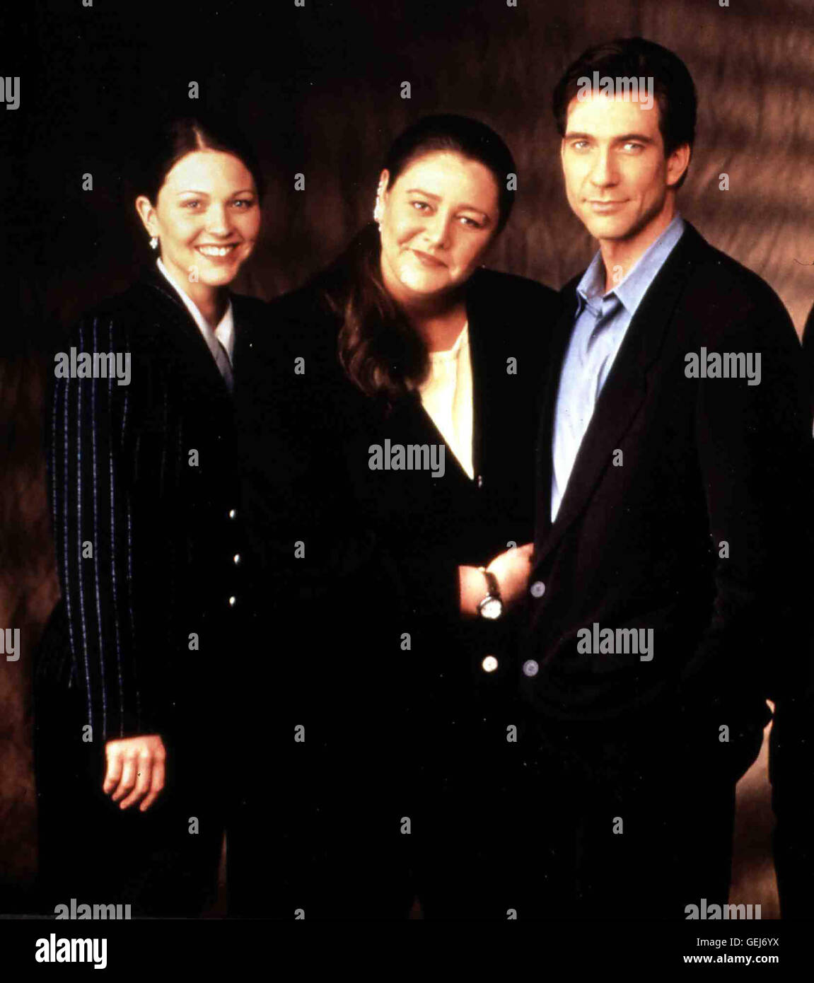 Lindsay Dole (Kelli Williams), Ellenor Frutt (Camryn Manheim), Bobby ...