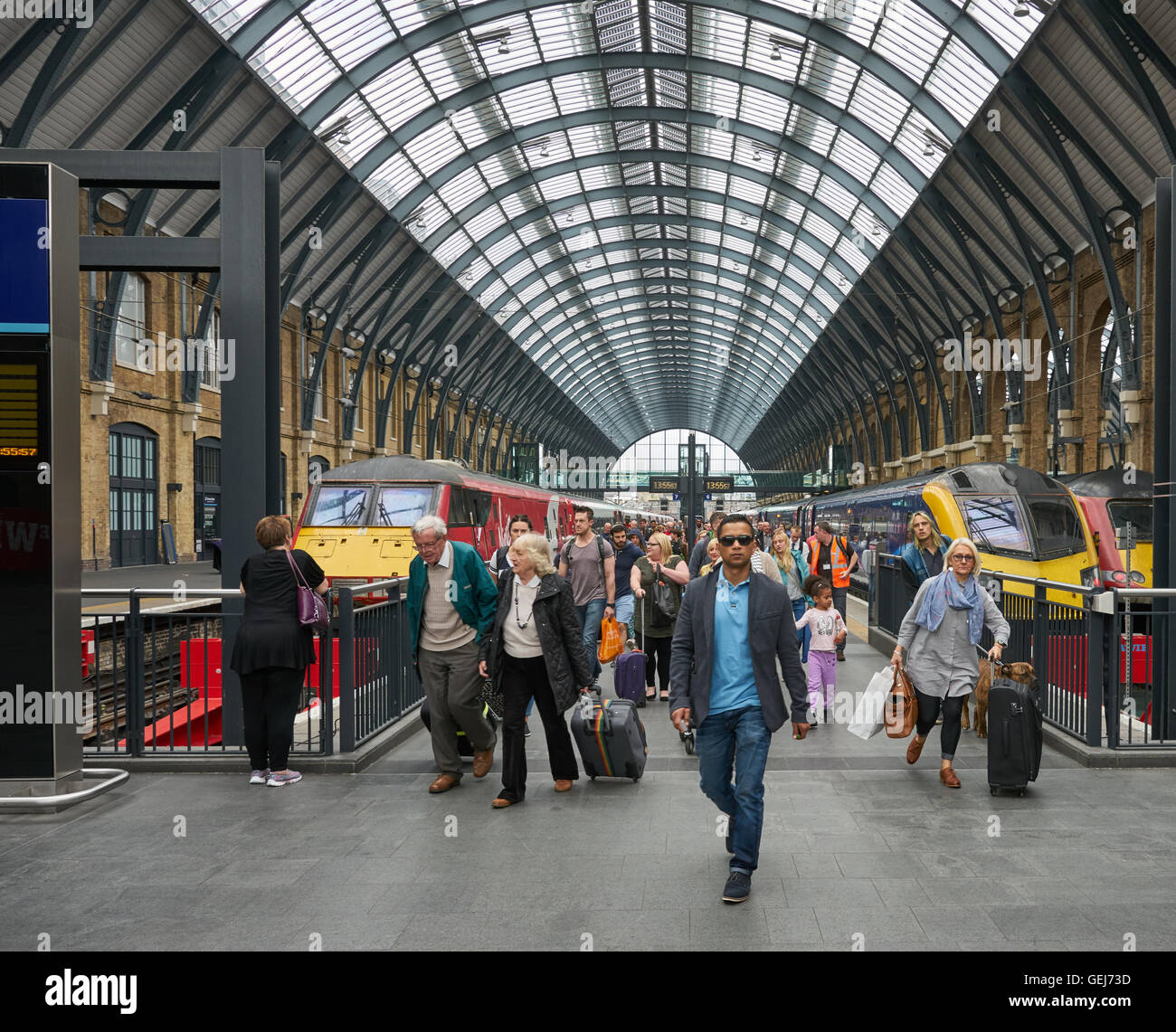 commuters Kings Cross Station, London Stock Photo - Alamy