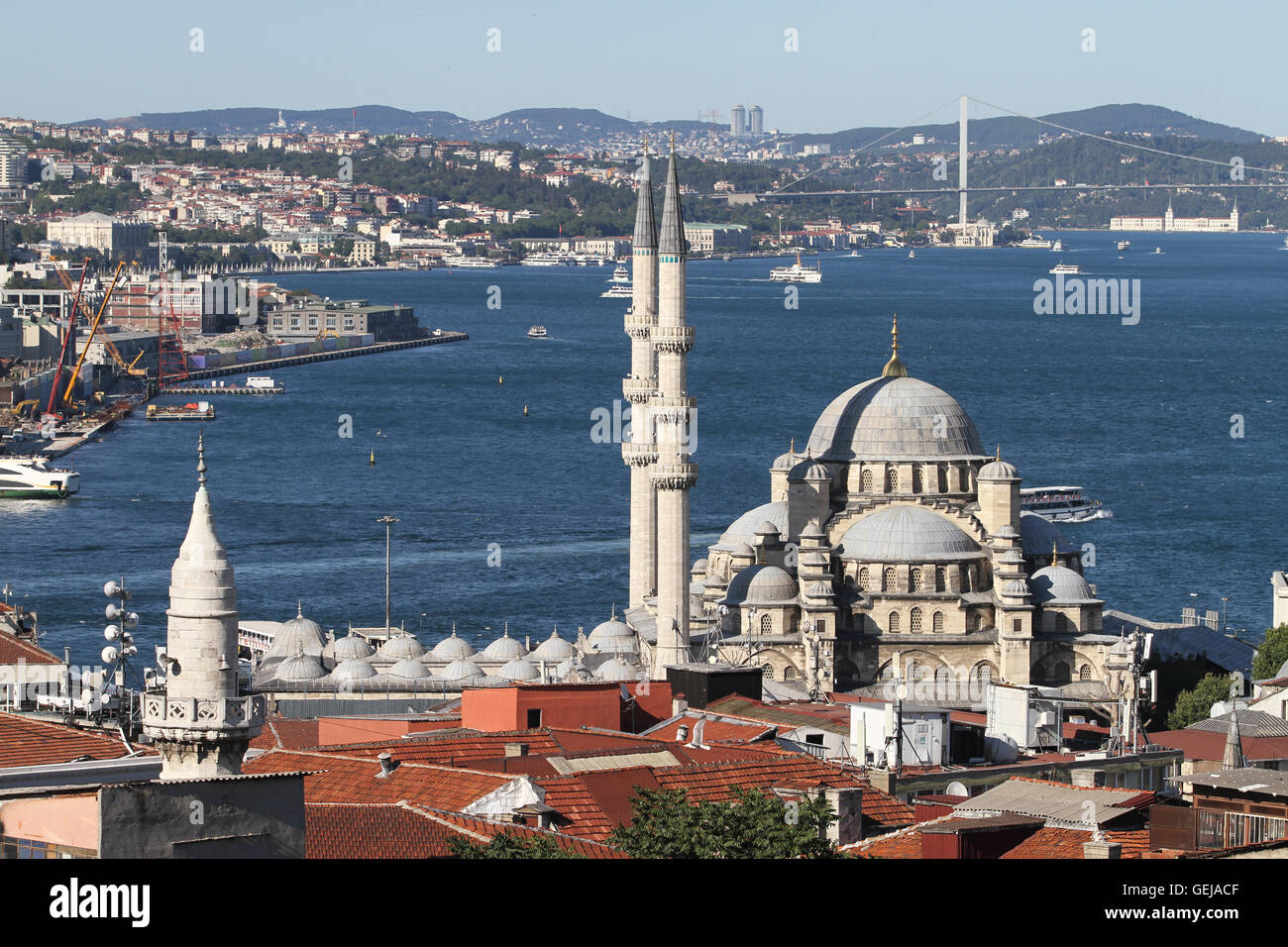 Eminonu New Mosque in Istanbul City, Turkey Stock Photo - Alamy