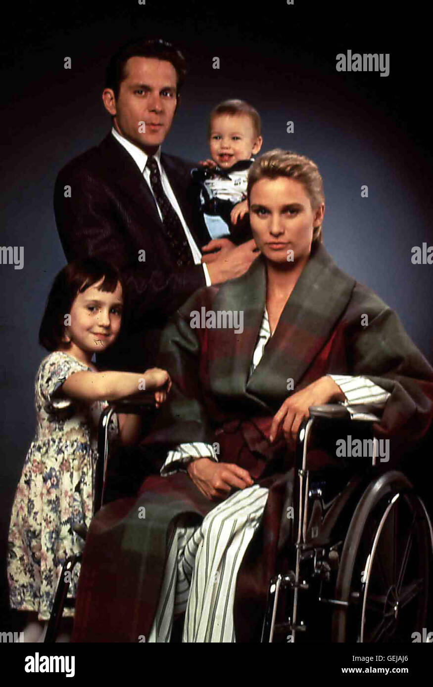 Mara Wilson, Gary Cole, ?, Nicoletta Sheridan Den Bartons gelingt es ...