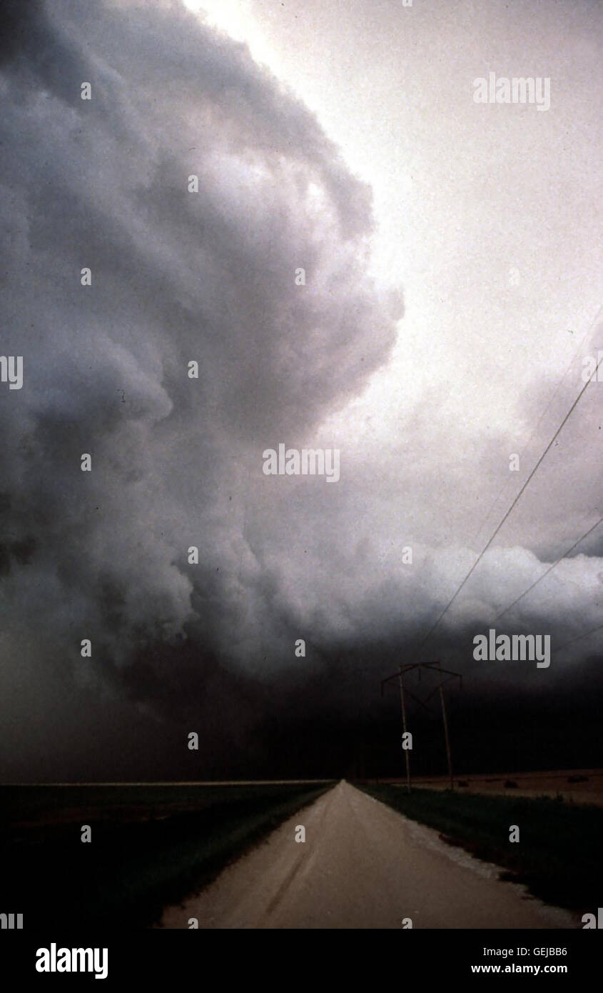 Twister movie hi-res stock photography and images - Alamy