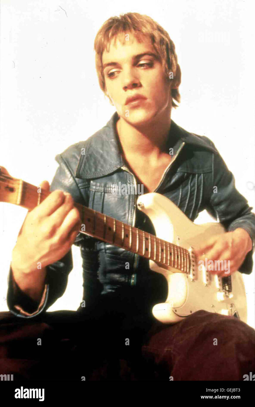 Brian Slade/Maxwell Demon (Jonathan Rhys Meyers) *** Local Caption ...