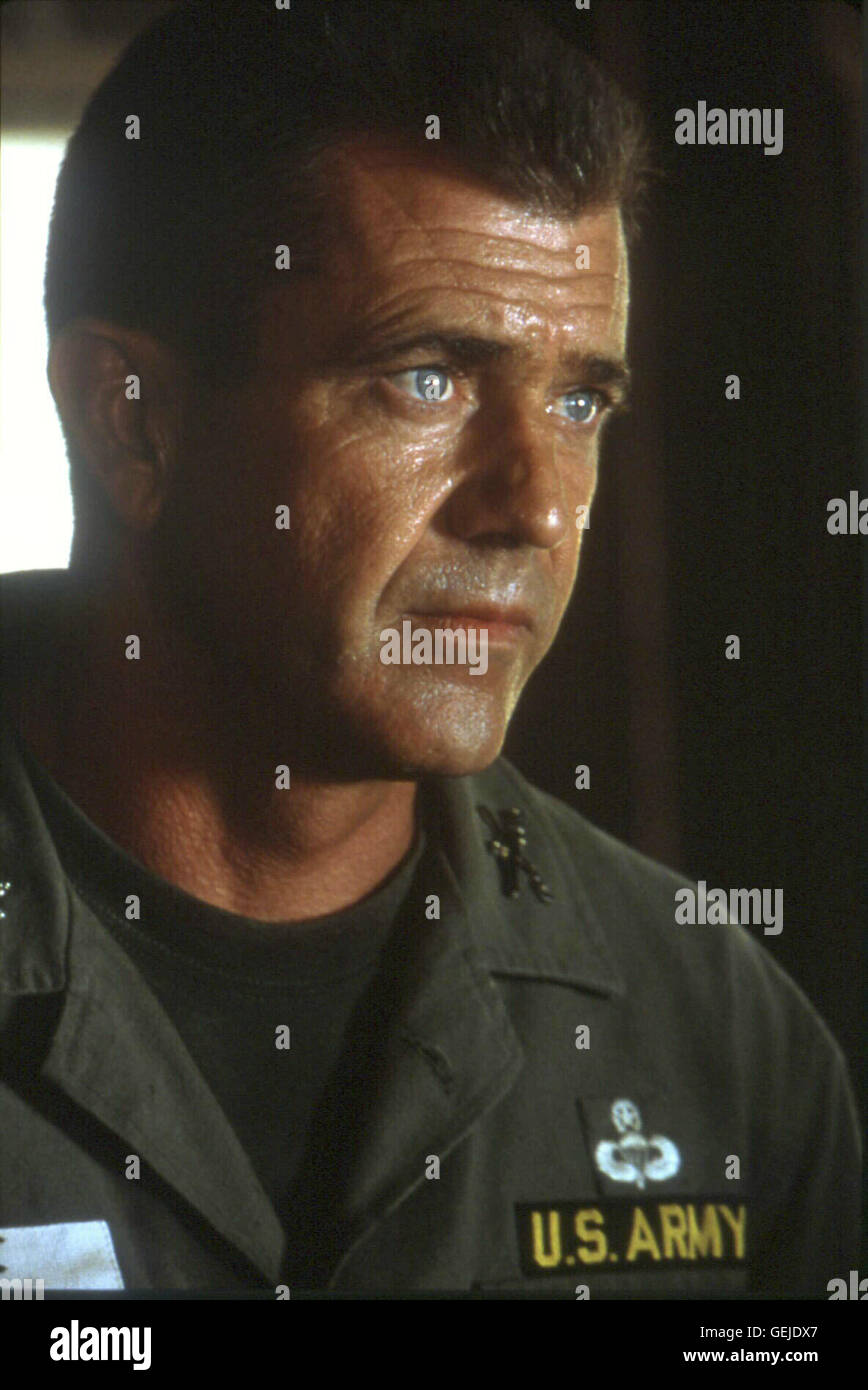 Mel Gibson Lt. Colonel Hal G. Moore (Mel Gibson) *** Local Caption ...