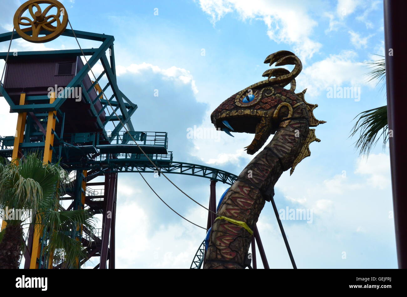 Cobra's Curse spin coaster at Busch Gardens Tampa Florida, the only one ...