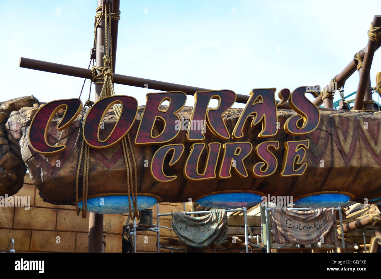 Cobra's Curse spin coaster at Busch Gardens Tampa Florida, the only one ...