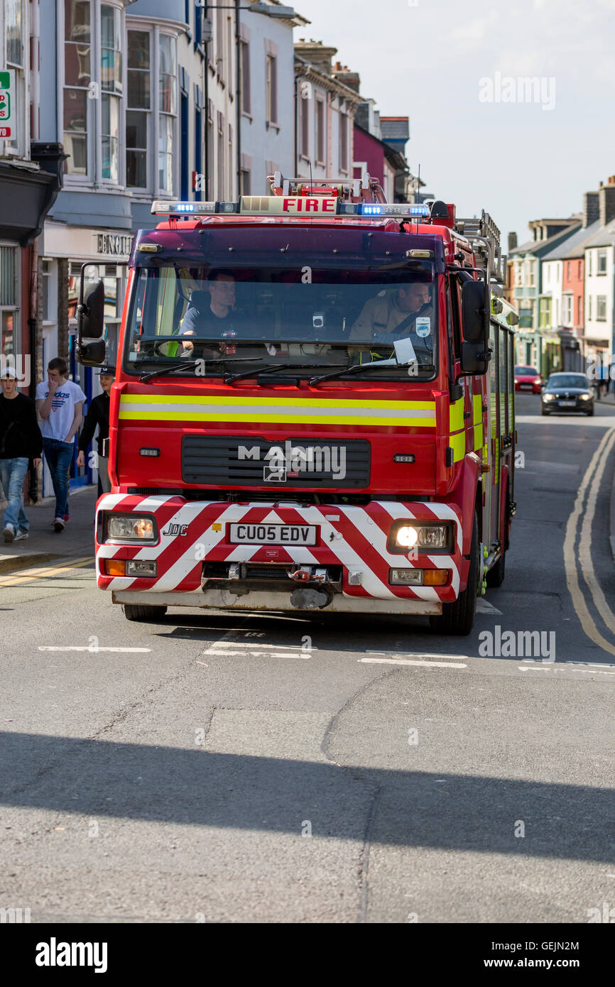 Emergency fire engine racing hi-res stock photography and images - Alamy