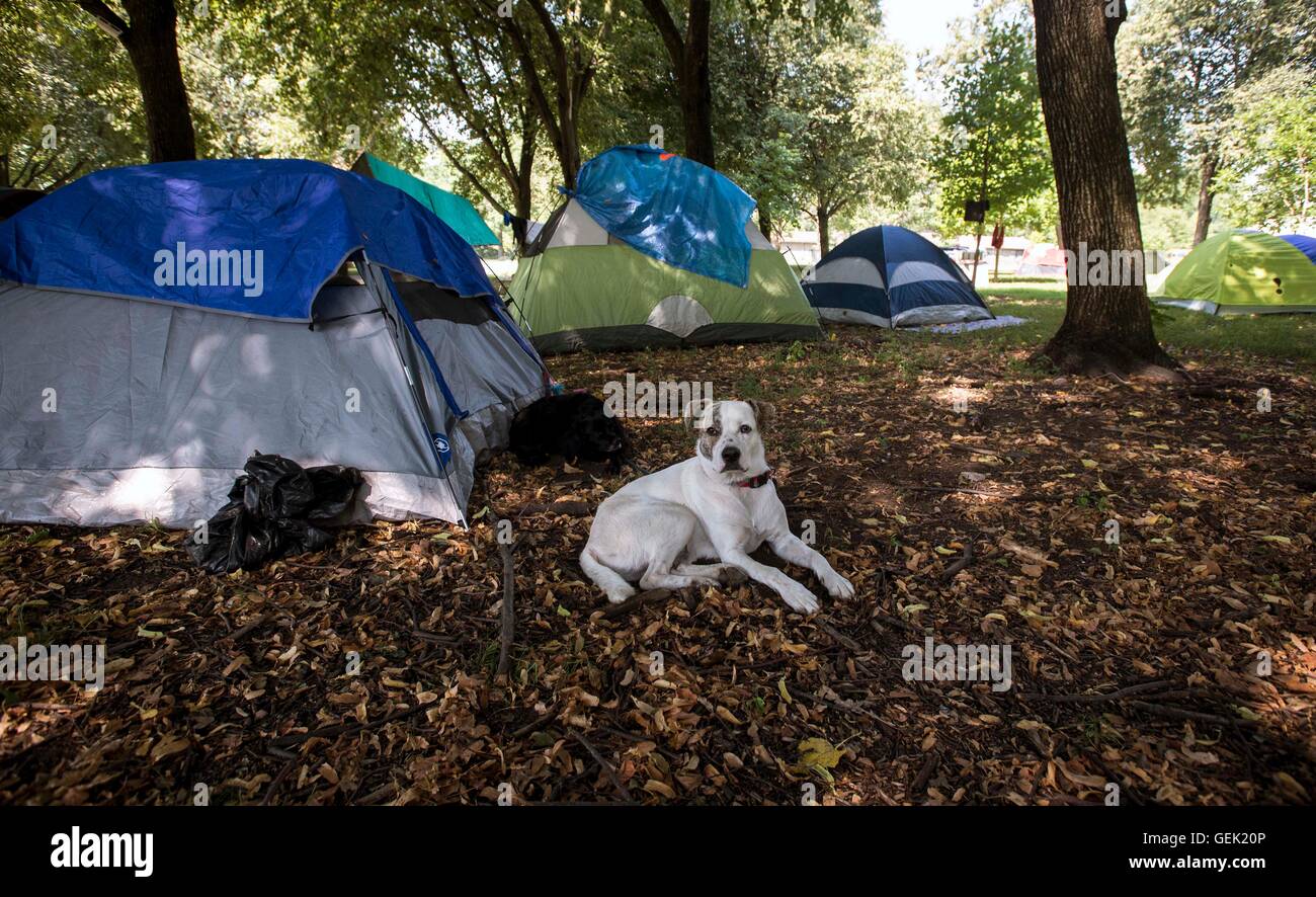 Philadelphia, Pennsylvania, USA. 25th July, 2016. Bernie Sanders ...