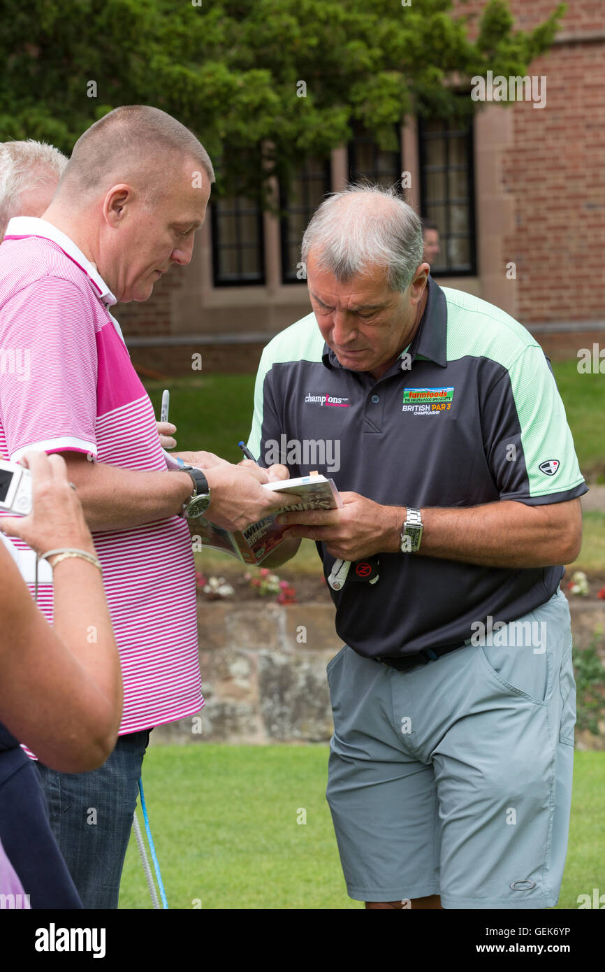 Peter shilton hi-res stock photography and images - Alamy