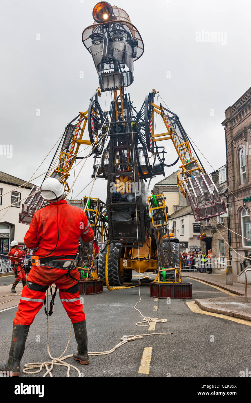 The Man Engine, Liskeard, Cornwall. 26th July, 2016. The Worlds Largest ...