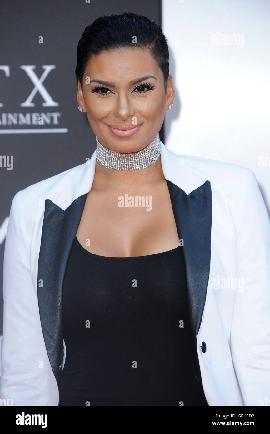Los Angeles, CA, USA. 26th July, 2016. Laura Govan at arrivals for BAD ...