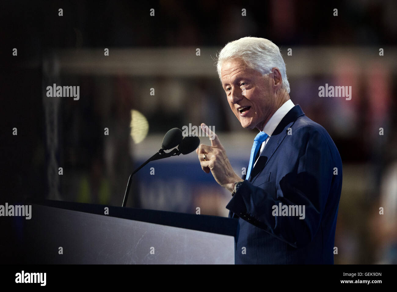 2016 former president bill hi-res stock photography and images - Alamy