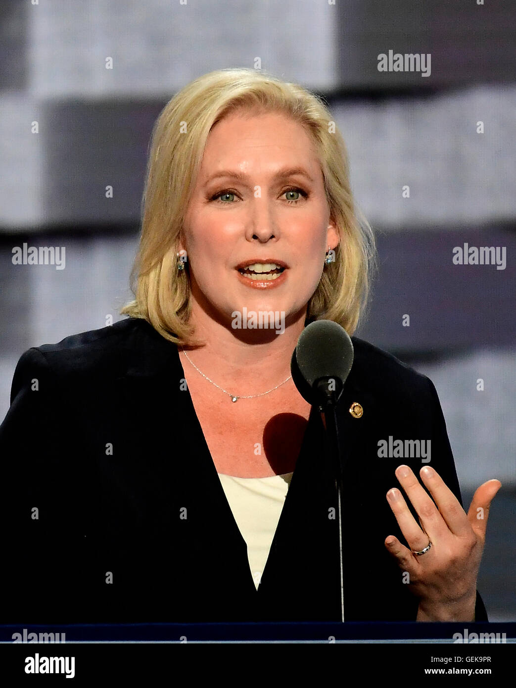 Democratic senator kirsten gillibrand hi-res stock photography and ...