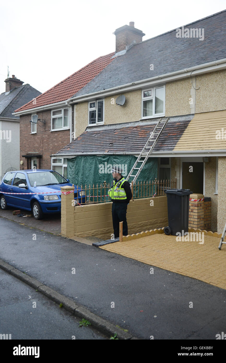 House fire scene hi-res stock photography and images - Alamy