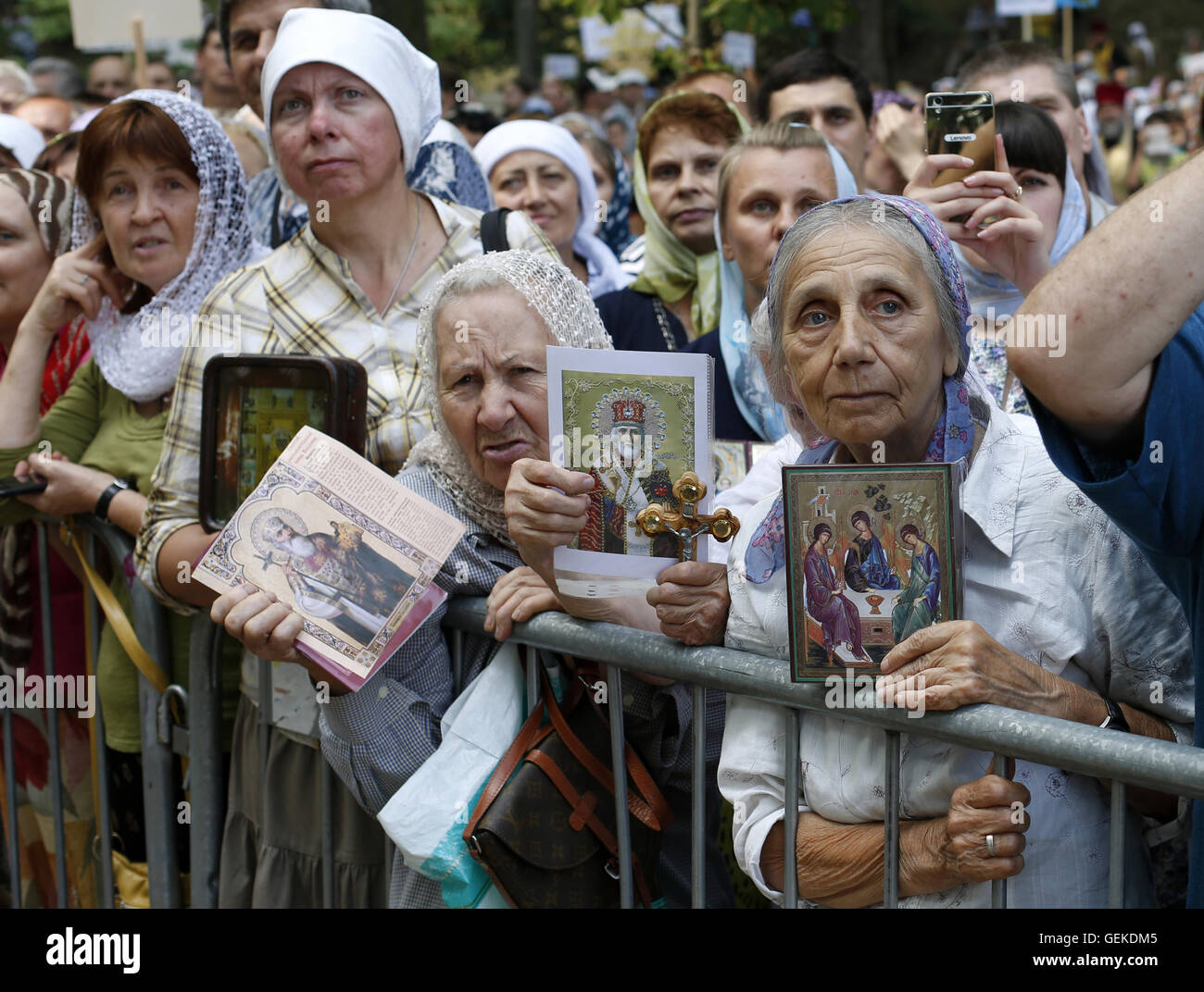 Kiev, Ukraine. 27th July, 2016. Ukrainian Orthodox priests, monks, nuns ...