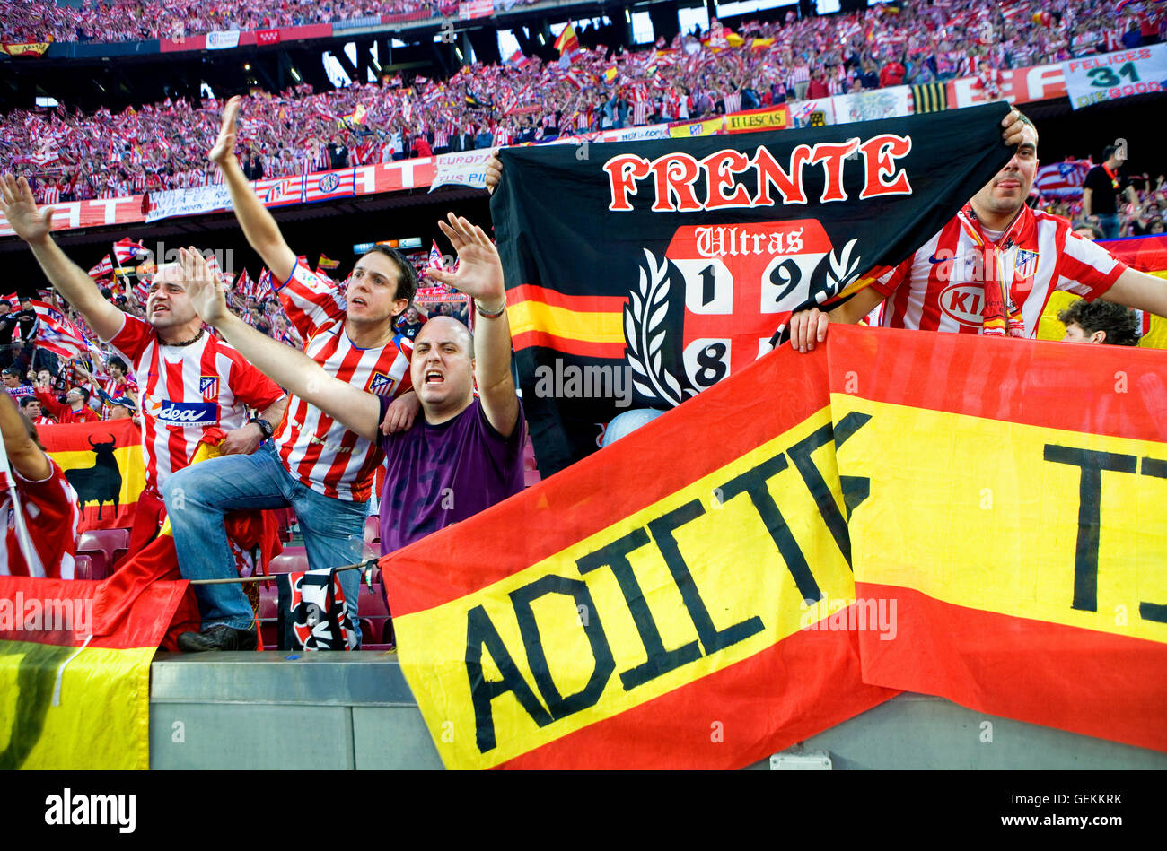 Atlético de Madrid football fans. in Atlético de Madrid stadium ...