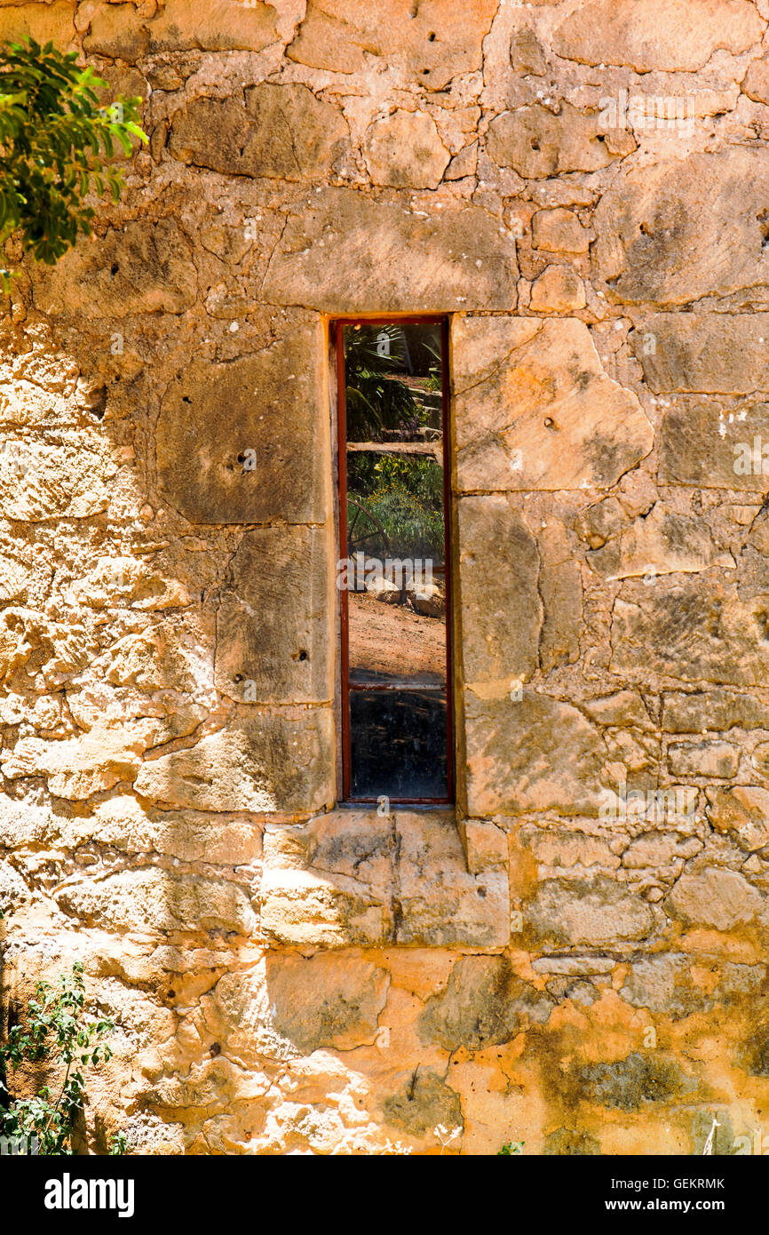 Classic old Australian outbuildings ready for renovation built during ...