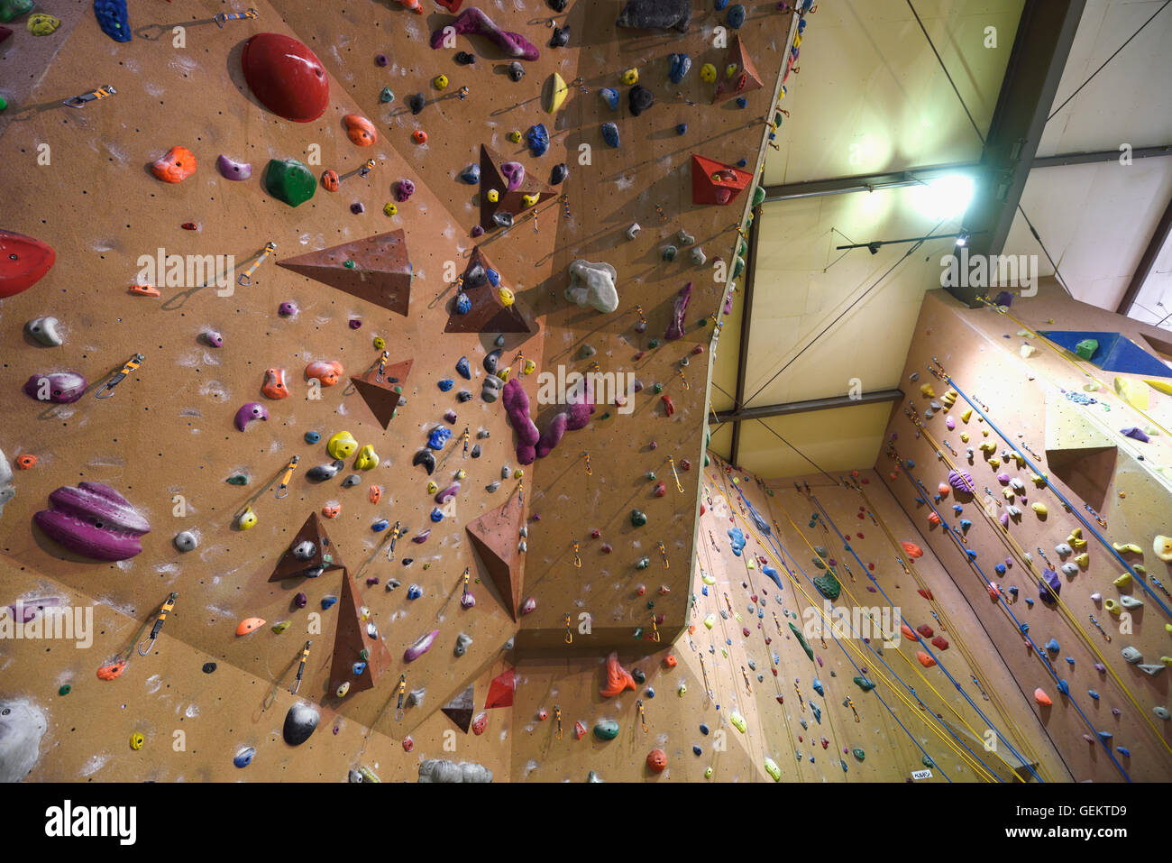 Indoor climbing facility hi-res stock photography and images - Alamy