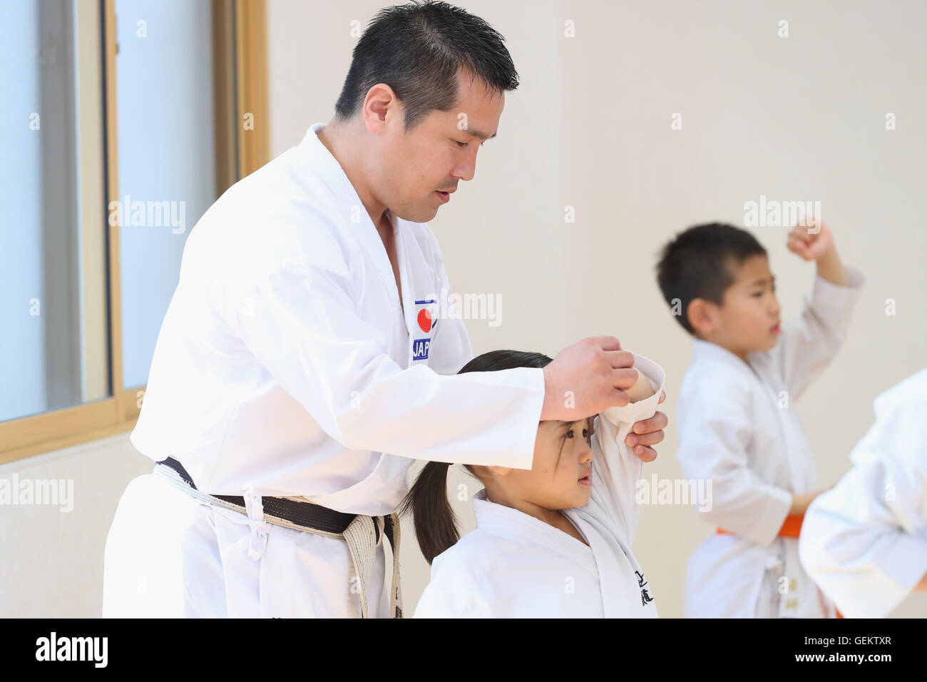 Japanese kids karate class Stock Photo - Alamy