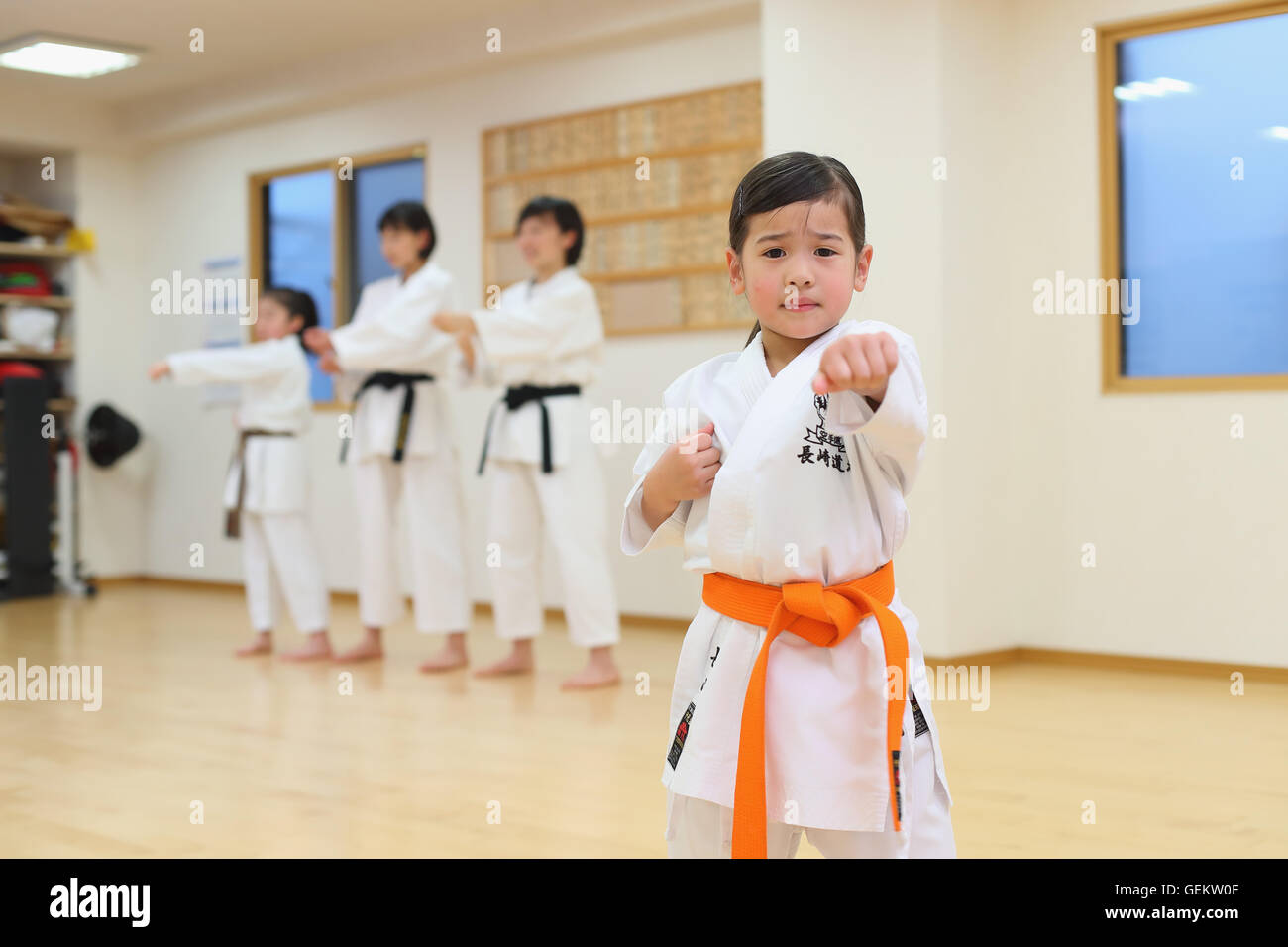 Japanese kids karate class Stock Photo - Alamy