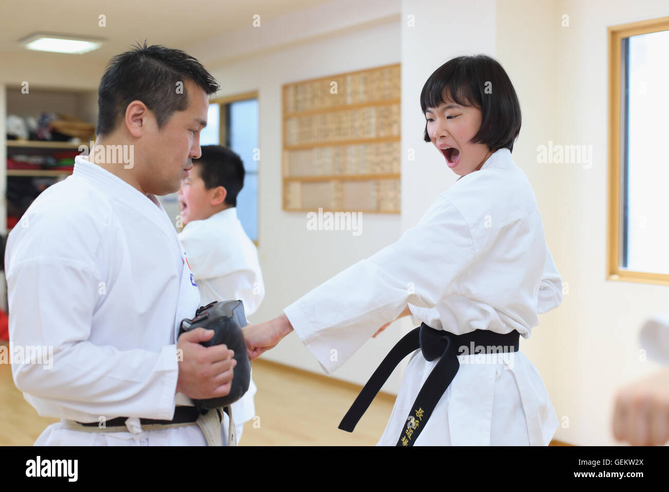 Japanese kids karate class Stock Photo - Alamy