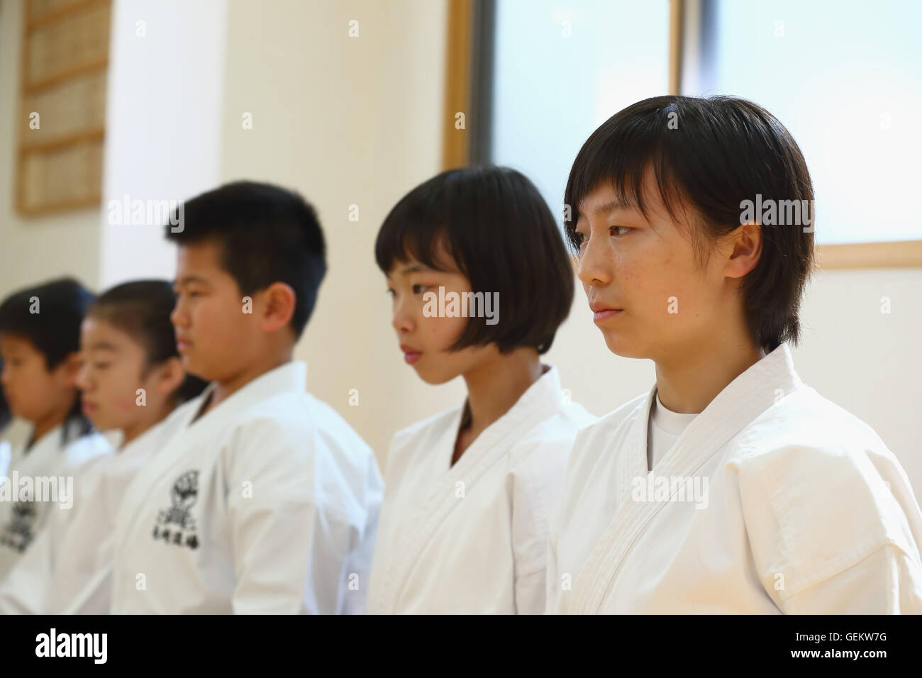 Japanese kids karate class Stock Photo - Alamy