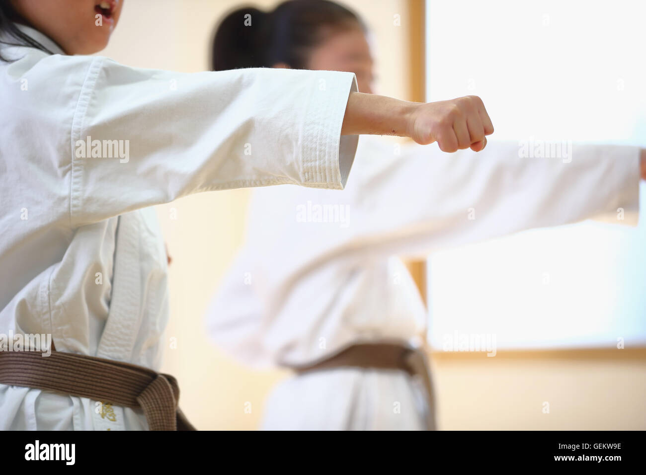 Japanese kids karate class Stock Photo - Alamy