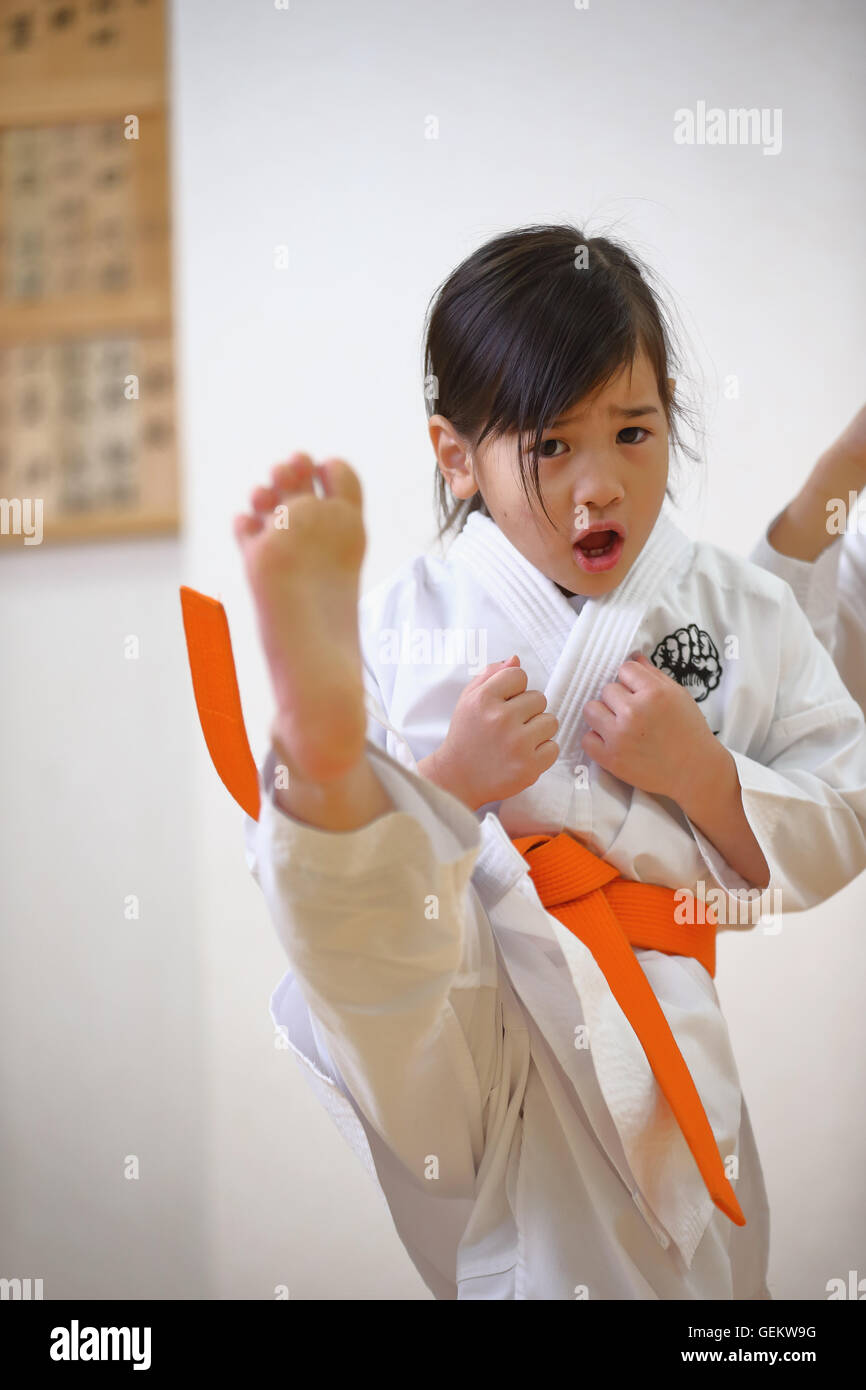 Karate kick child hi-res stock photography and images - Alamy