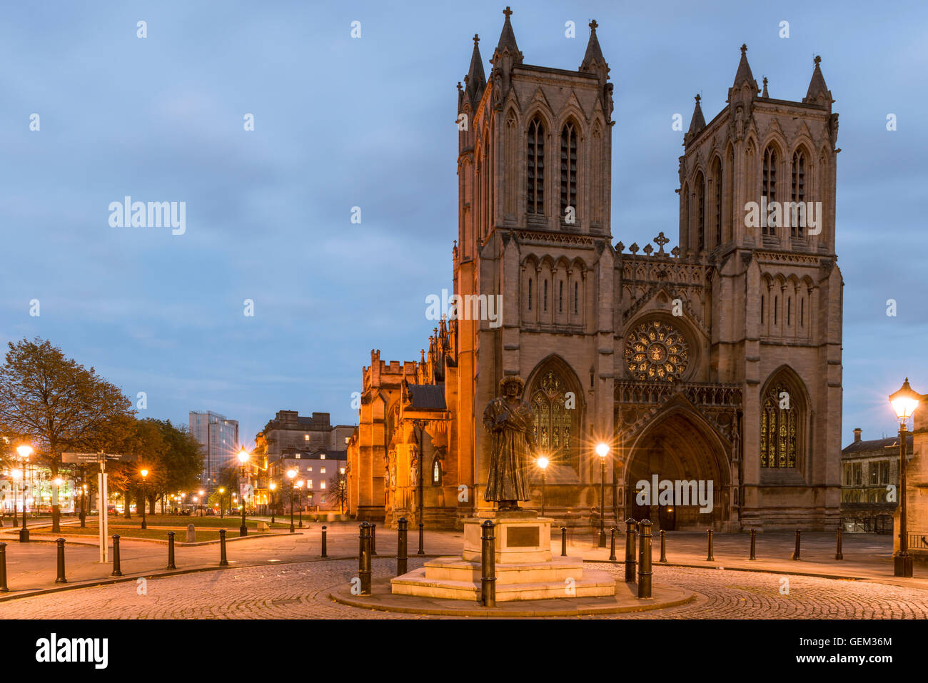 Bristol Cathedral on College Green, Bristol, UK Stock Photo - Alamy