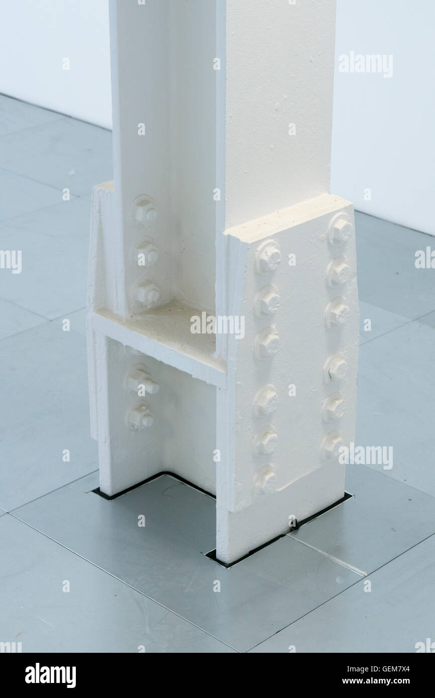 Steel column base hi-res stock photography and images - Alamy