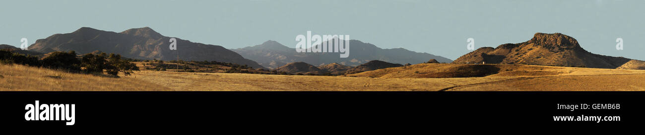 A panoramic view of the skyline along Coronado Butte in southeastern ...