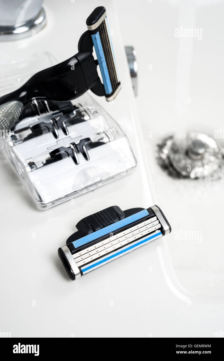 Razer hi-res stock photography and images - Alamy