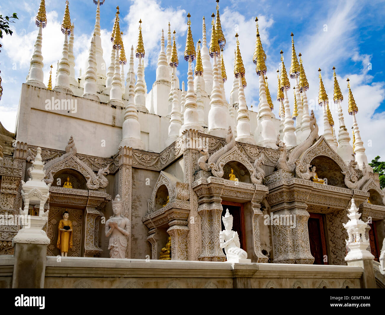 Buddhist temple sanctuary hi-res stock photography and images - Alamy