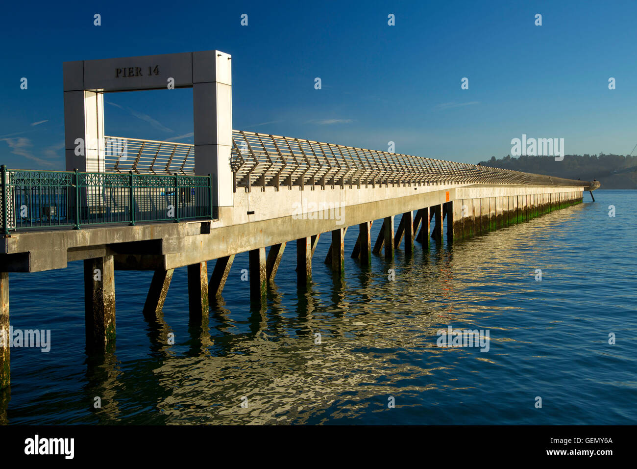 Pier 14, Embarcadero, San Francisco, California Stock Photo - Alamy
