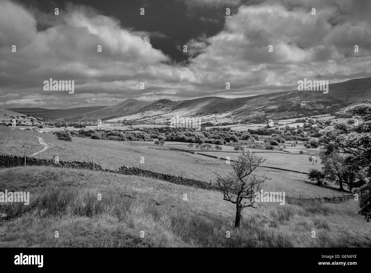 Hope village walks Black and White Stock Photos & Images - Alamy