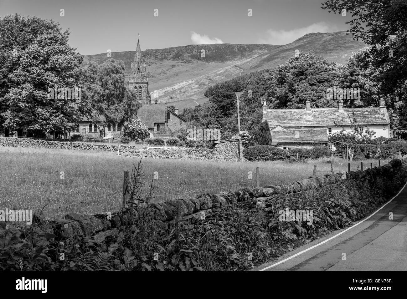 Edale village hi-res stock photography and images - Alamy