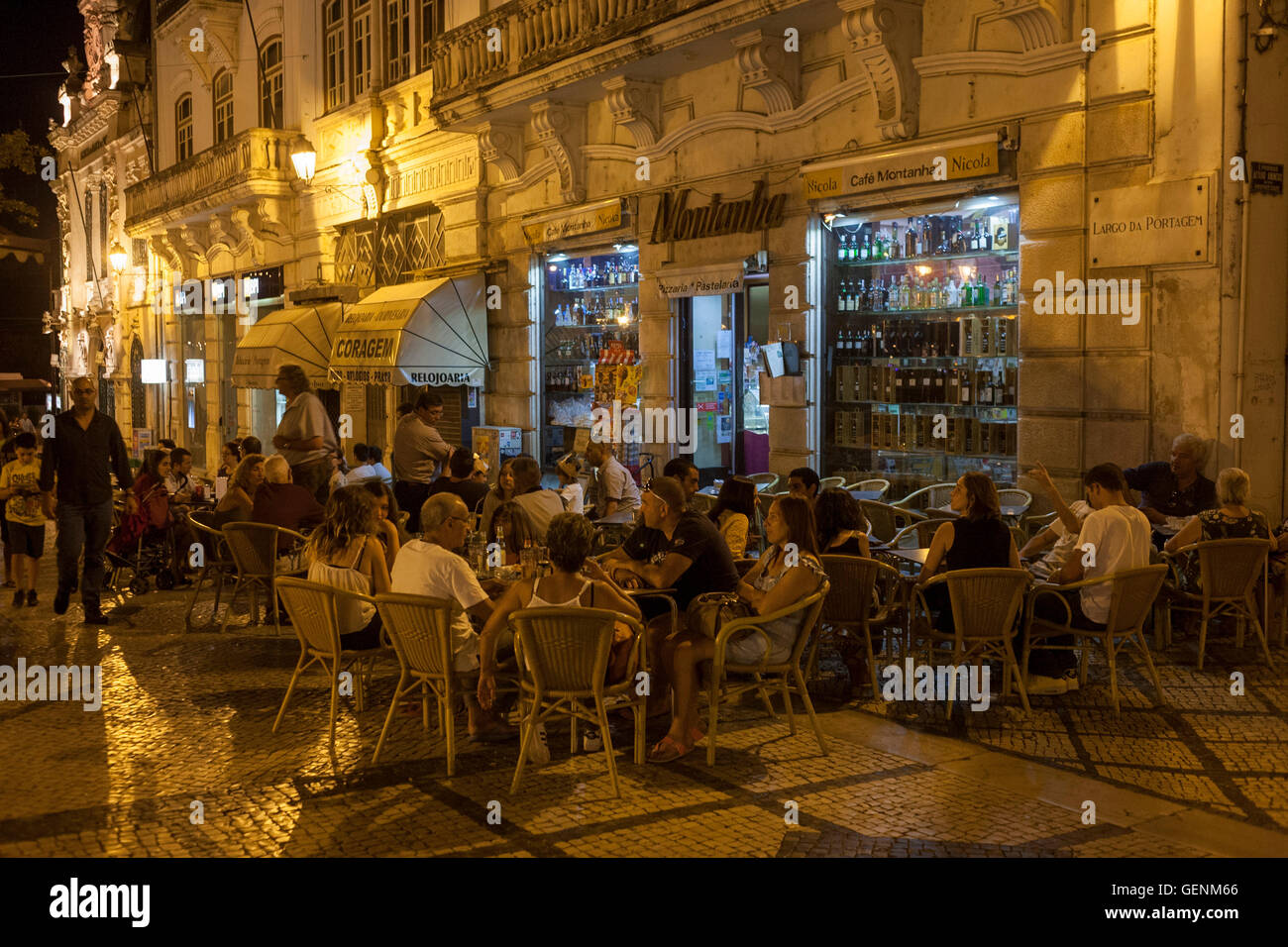 Cafe largo hi-res stock photography and images - Alamy