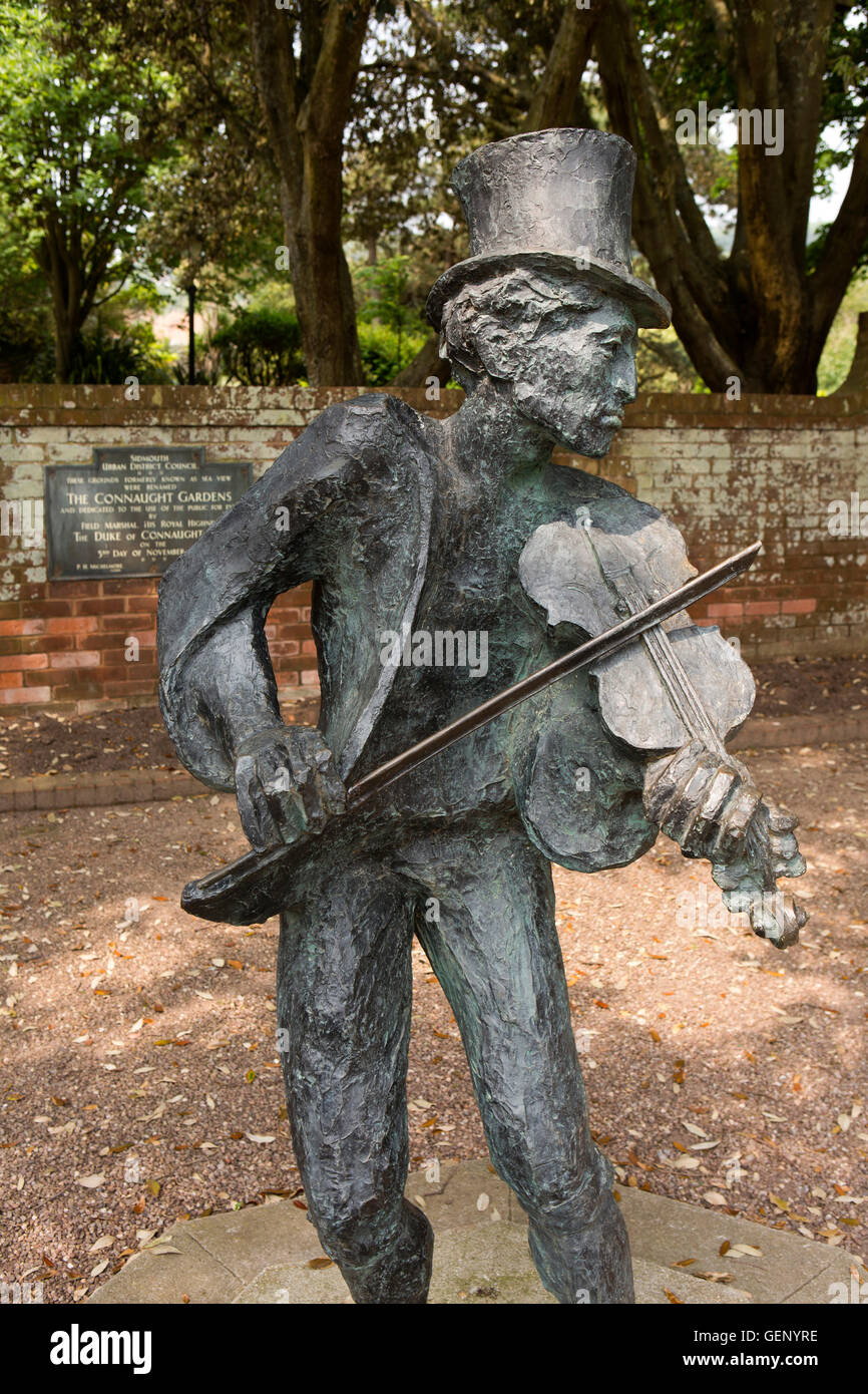 Fiddler statue hi-res stock photography and images - Alamy